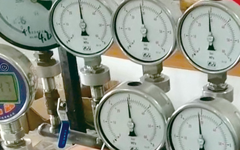 Digital vs Analog Pressure Gauges: Precision & Functional Differences ...